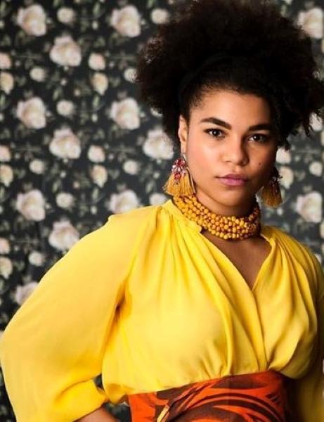 Unveiling Holly Marie Combs' Weight Gain Journey