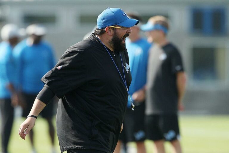 Unveiling Holly Marie Combs' Weight Gain Journey